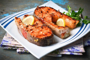 Forel: welke vis, voordelen en nadelen voor het lichaam, hoe te zouten ...