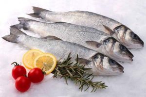 Robalo: que tipo de peixe, benefícios e danos, receitas culinárias